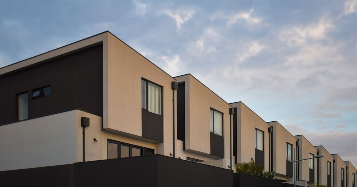 House Hacking Meets Section 121: Live In It, Sell Tax-Free, Repeat ...